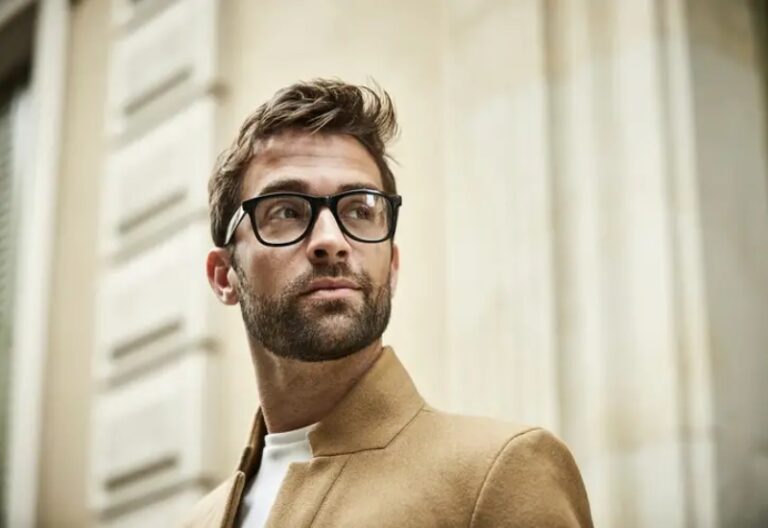 Guide to Eyeglass Lens Coating at Denver Eye Surgeons
